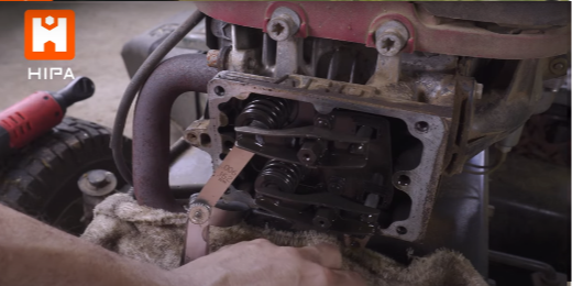 A Comprehensive Guide to Setting Valve Lash on a Briggs and Stratton E ...